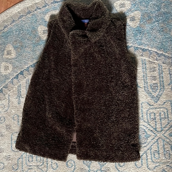 Pilcro | Jackets & Coats | Fuzzy Vest From Pilcro At Anthropologie ...